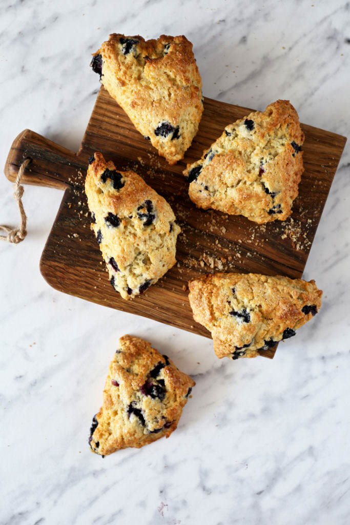 Scones z borówkami - przepis Marty